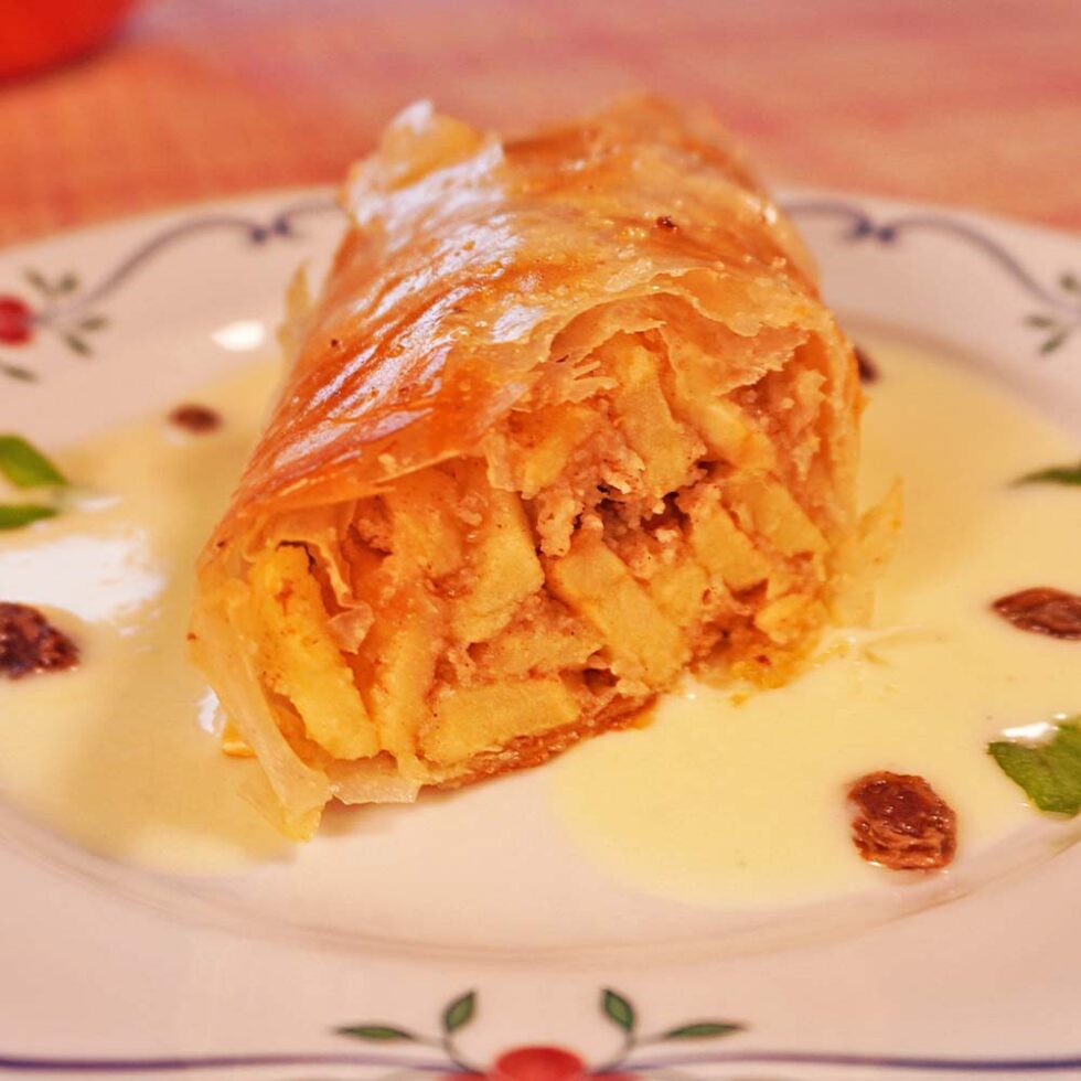 Leckerer Apfelstrudel mit Filoteig Rezept - Kochen mit Moki
