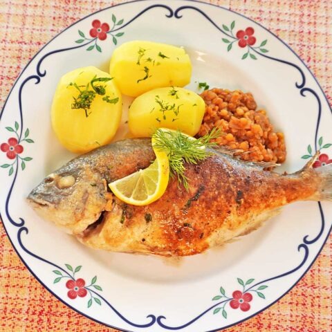 Doradenfilet in der Pfanne gebraten zubereiten Rezept - Kochen mit Moki