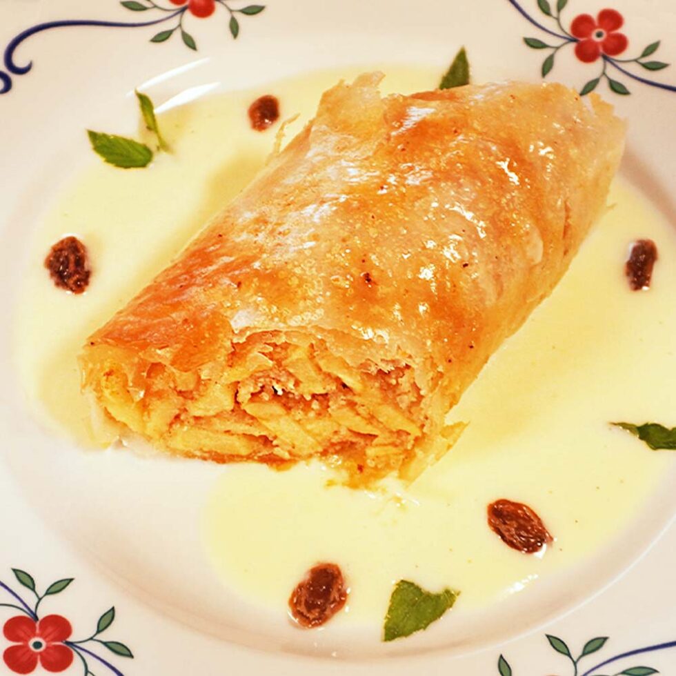 Leckerer Apfelstrudel mit Filoteig Rezept - Kochen mit Moki