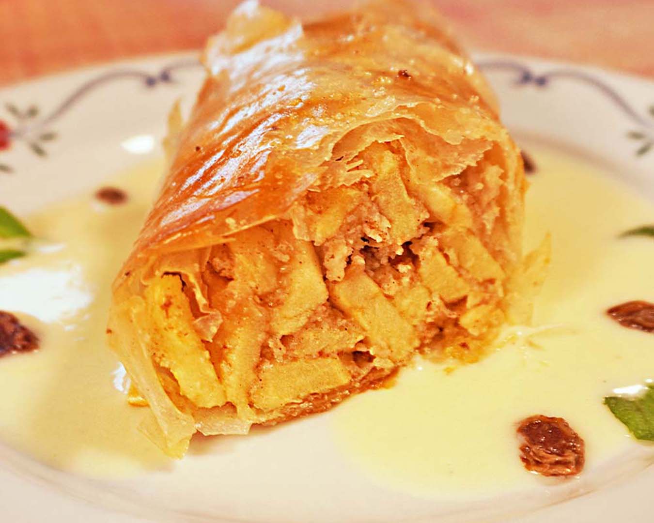 Leckerer Apfelstrudel mit Filoteig Rezept - Kochen mit Moki